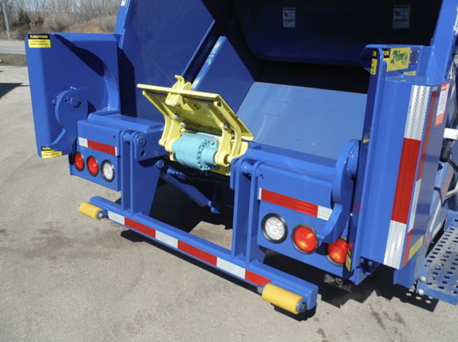 Rear Load Cart Tippers – The Rotac® Recoil - Cart Tipper USA by Nuss ...